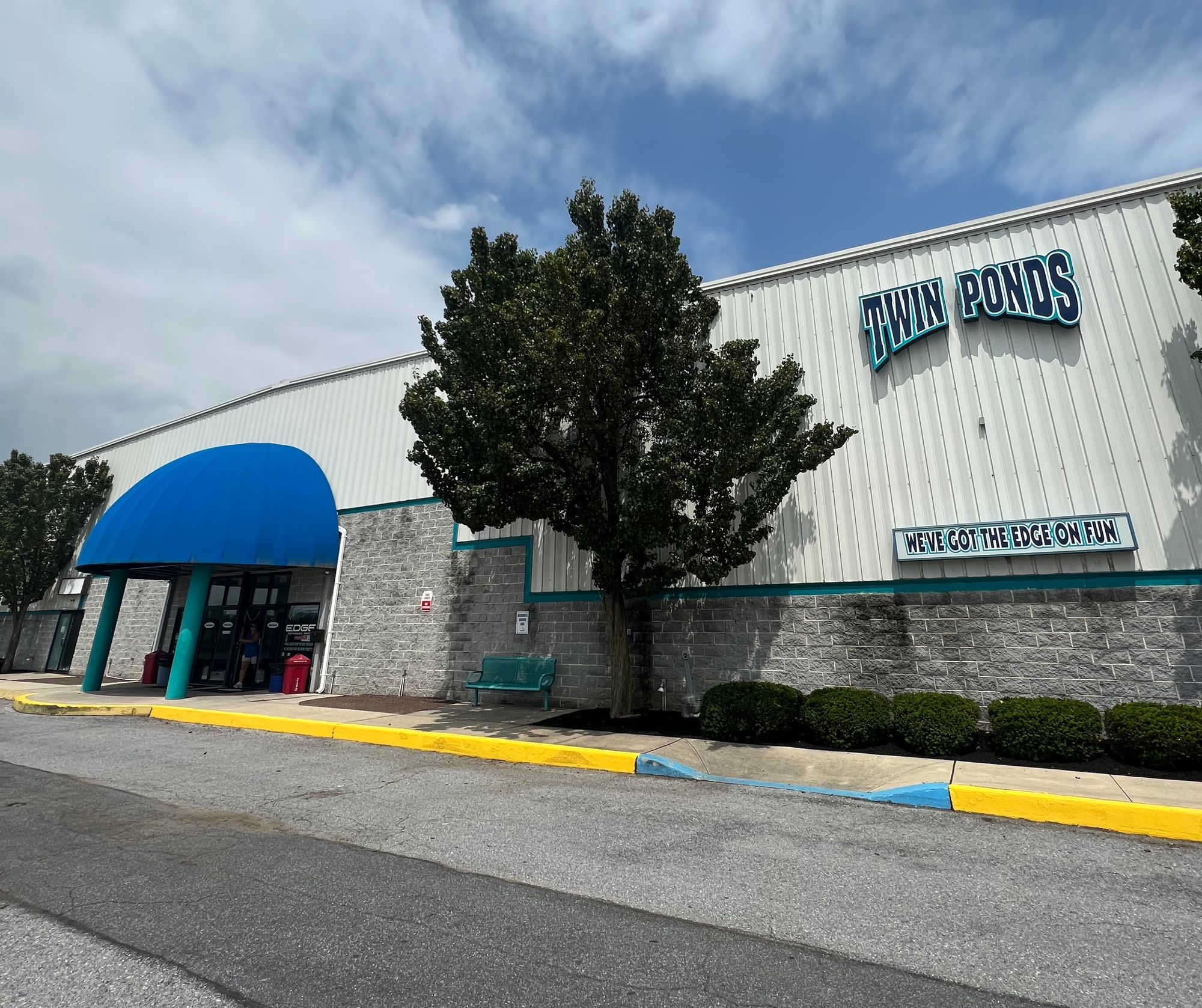 Twin Ponds Ice Arena - Arena Overview